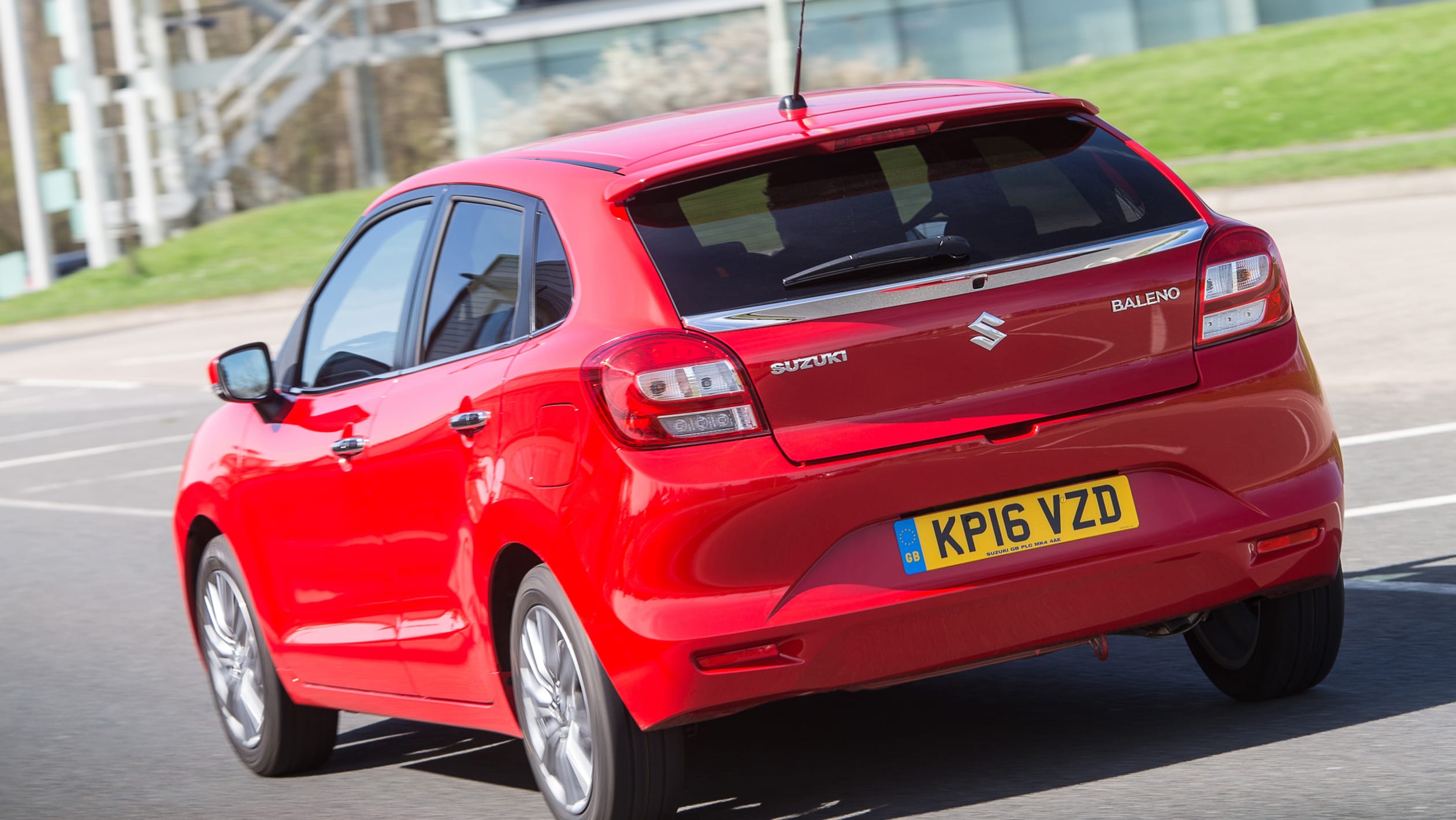 New Suzuki Baleno SHVS mild hybrid 2016 review - pictures | Auto Express