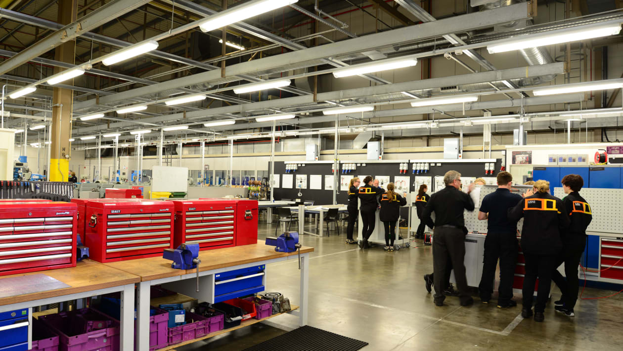 MINI factory tour - pictures | Auto Express