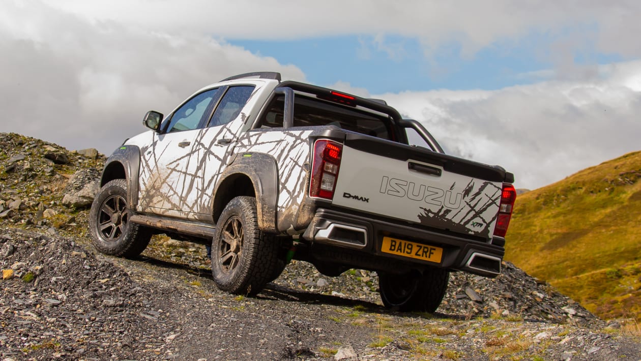 New Isuzu D-Max XTR 2019 review - pictures | Auto Express