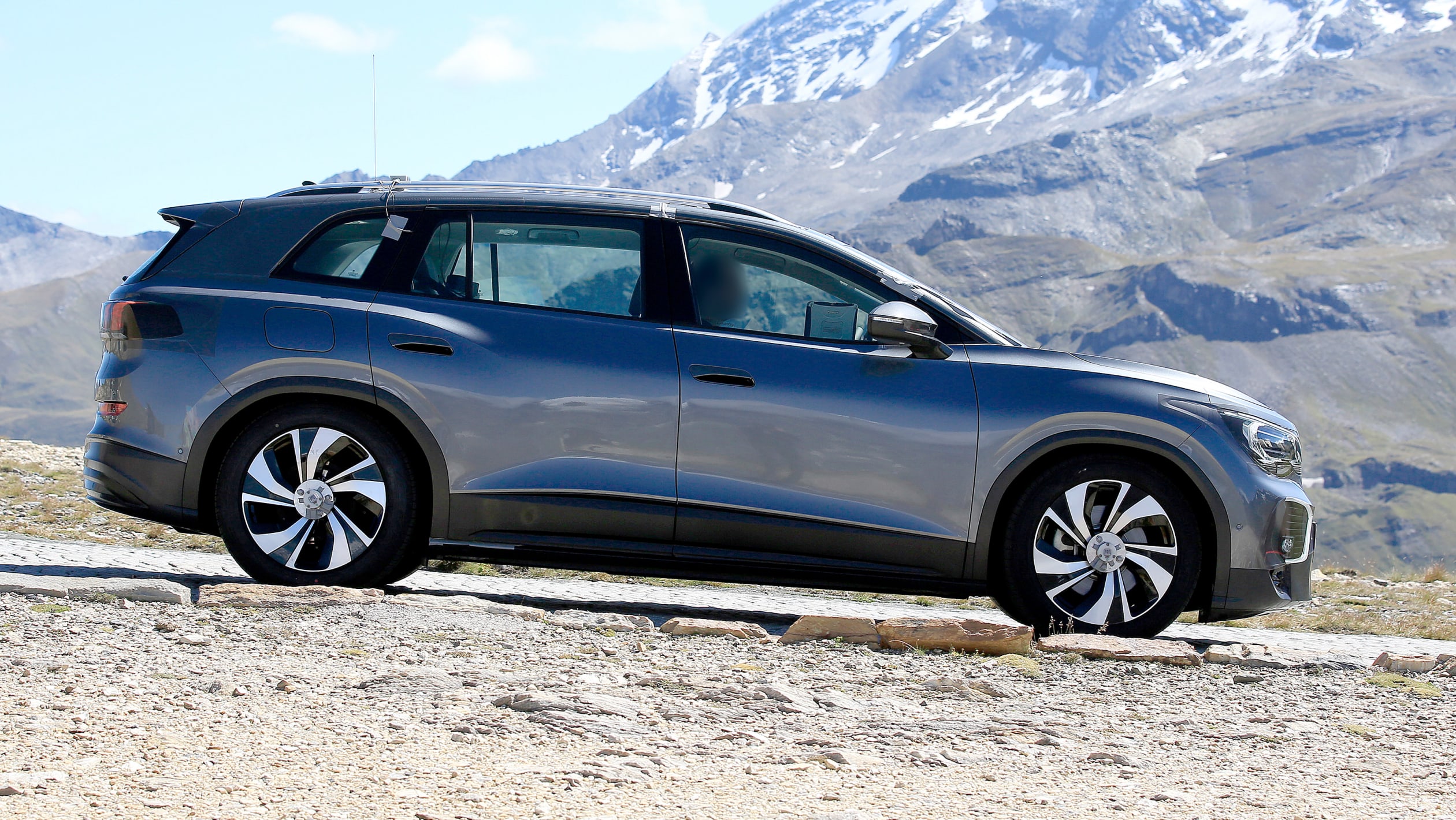 Pure-electric Volkswagen ID.6 SUV spied testing in the Alps | Auto Express
