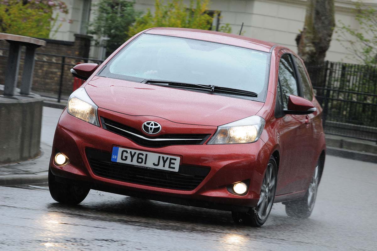 Toyota Yaris review | | Auto Express