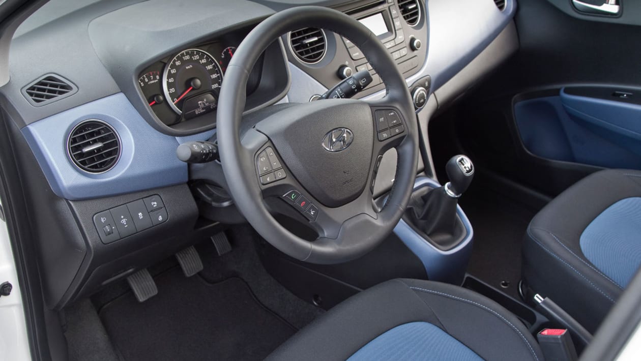 Hyundai i10 2014 review pictures | Auto Express