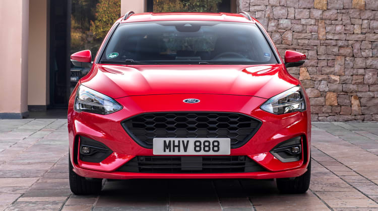 New Ford Focus Estate ST-Line X 2019 review - pictures | Auto Express