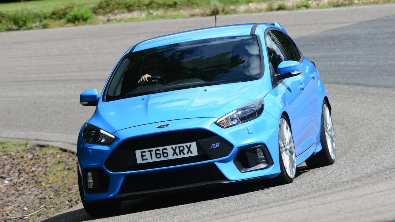 Honda Civic Type R vs Ford Focus RS - pictures | Auto Express