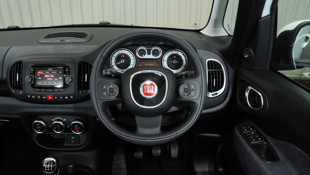 Fiat 500L 1.6 Multijet Lounge pictures | Auto Express