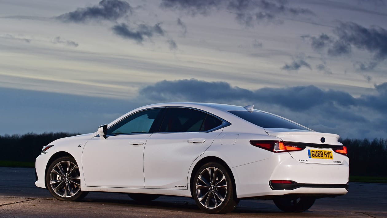Lexus ES vs BMW 5 Series vs Volvo S90 - pictures | Auto Express
