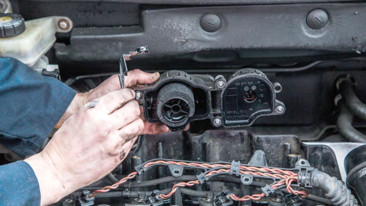 How to replace the crankshaft breather valve - pictures | Auto Express