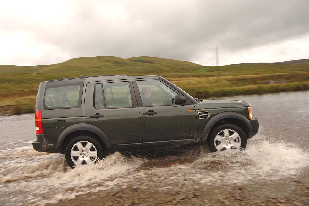 Land Rover Discovery TDV6 HSE | Auto Express
