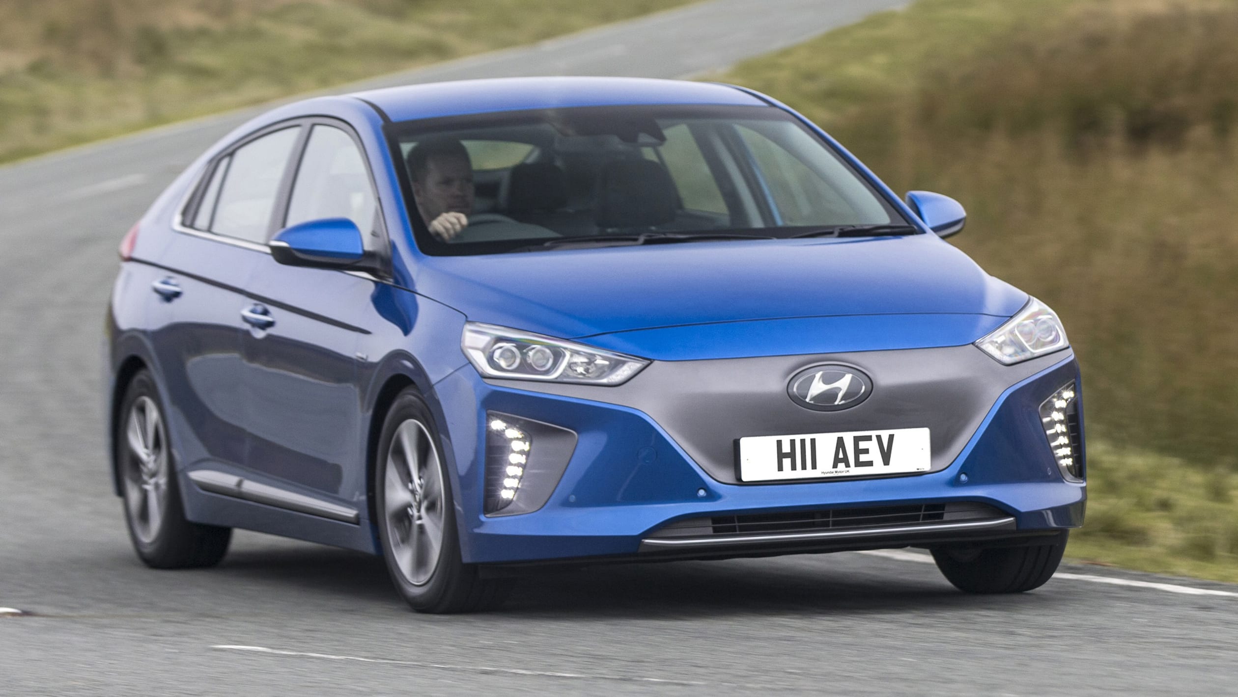 Hyundai IONIQ EV 2016 UK review - pictures | Auto Express