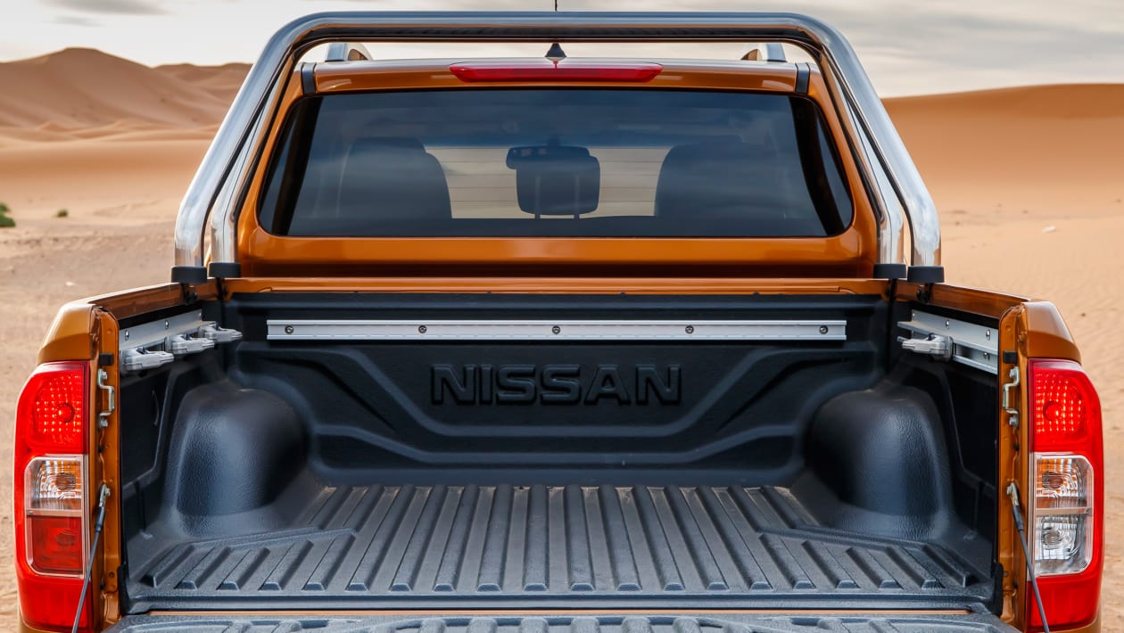 Nissan NP300 Navara review - pictures | Auto Express