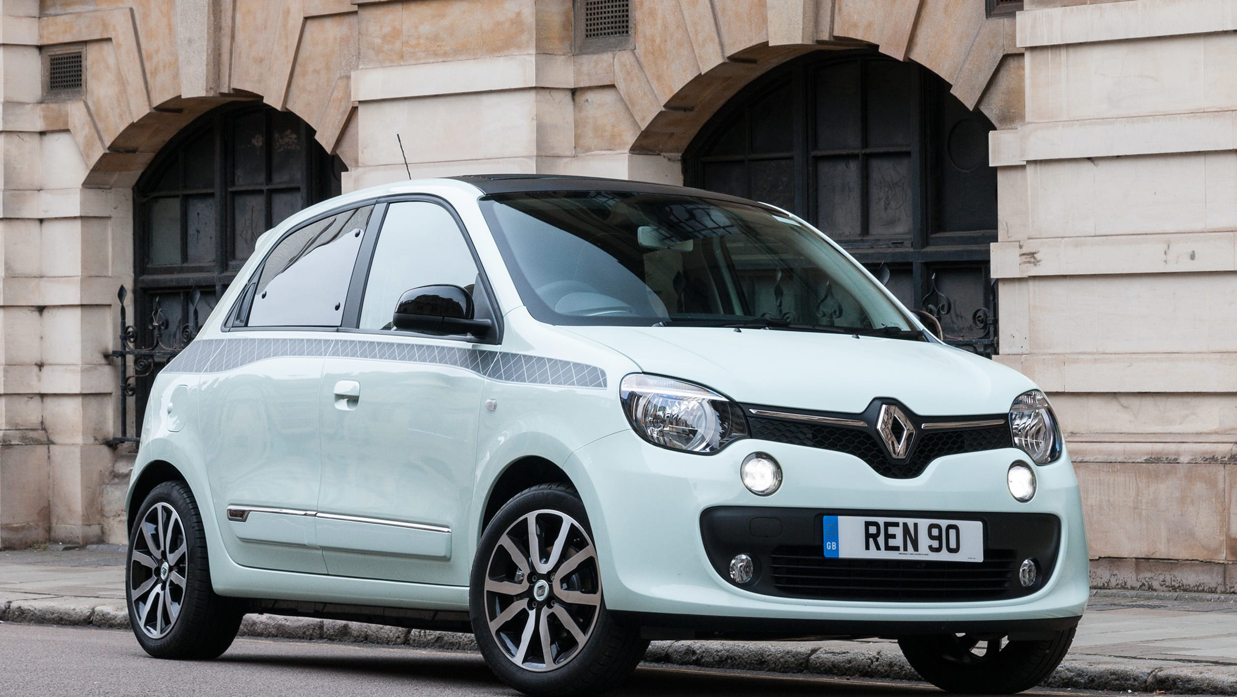 Renault Twingo Iconic Special Edition - pictures | Auto Express