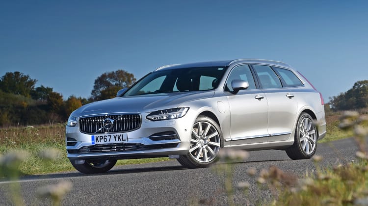 New Volvo V90 T8 plug-in hybrid 2017 review - pictures | Auto Express