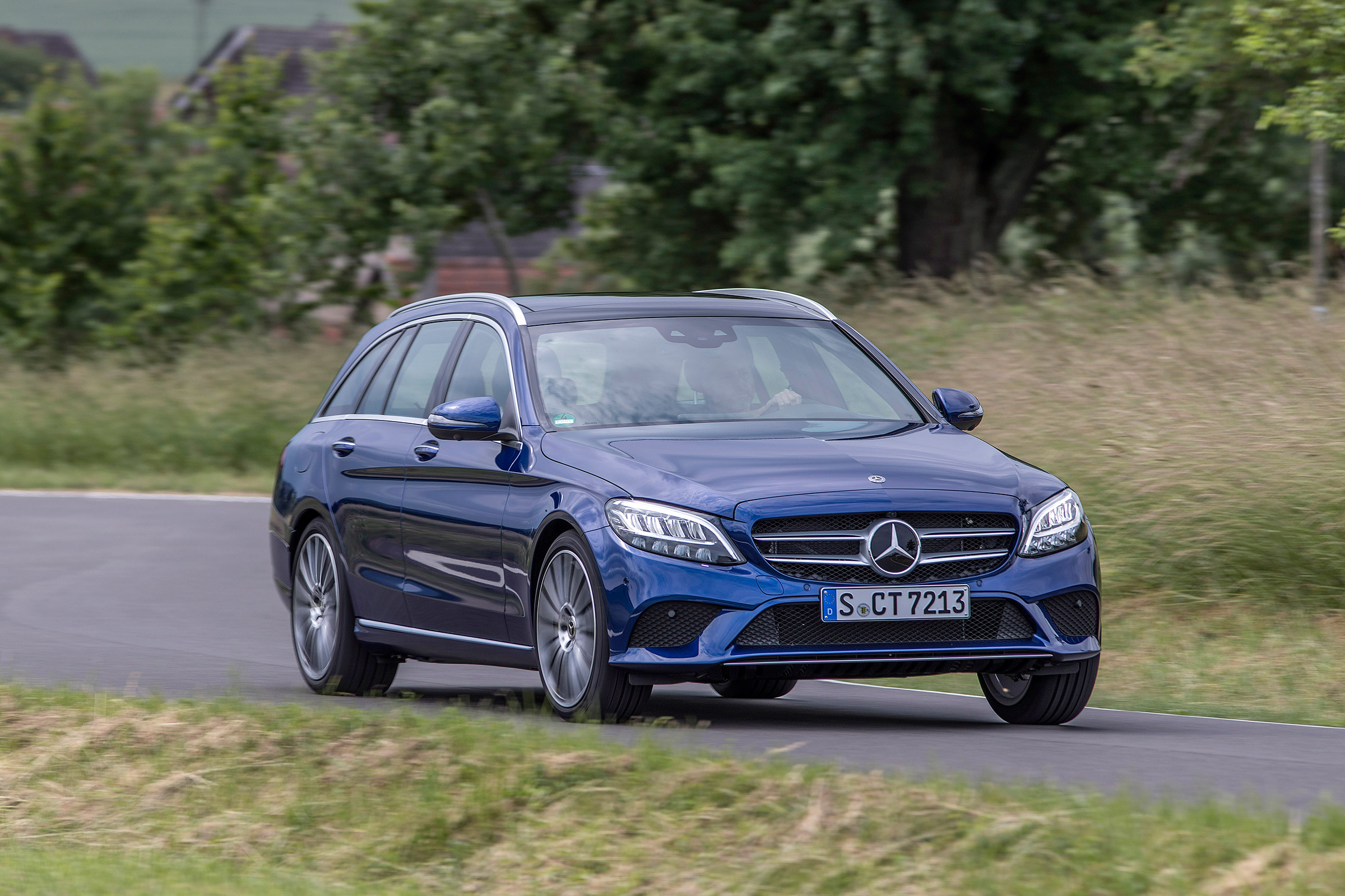 Mercedes C-Class Estate review | Auto Express