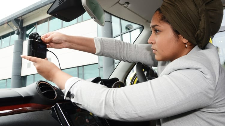 Tailgating: does it make you stressed? - pictures | Auto Express