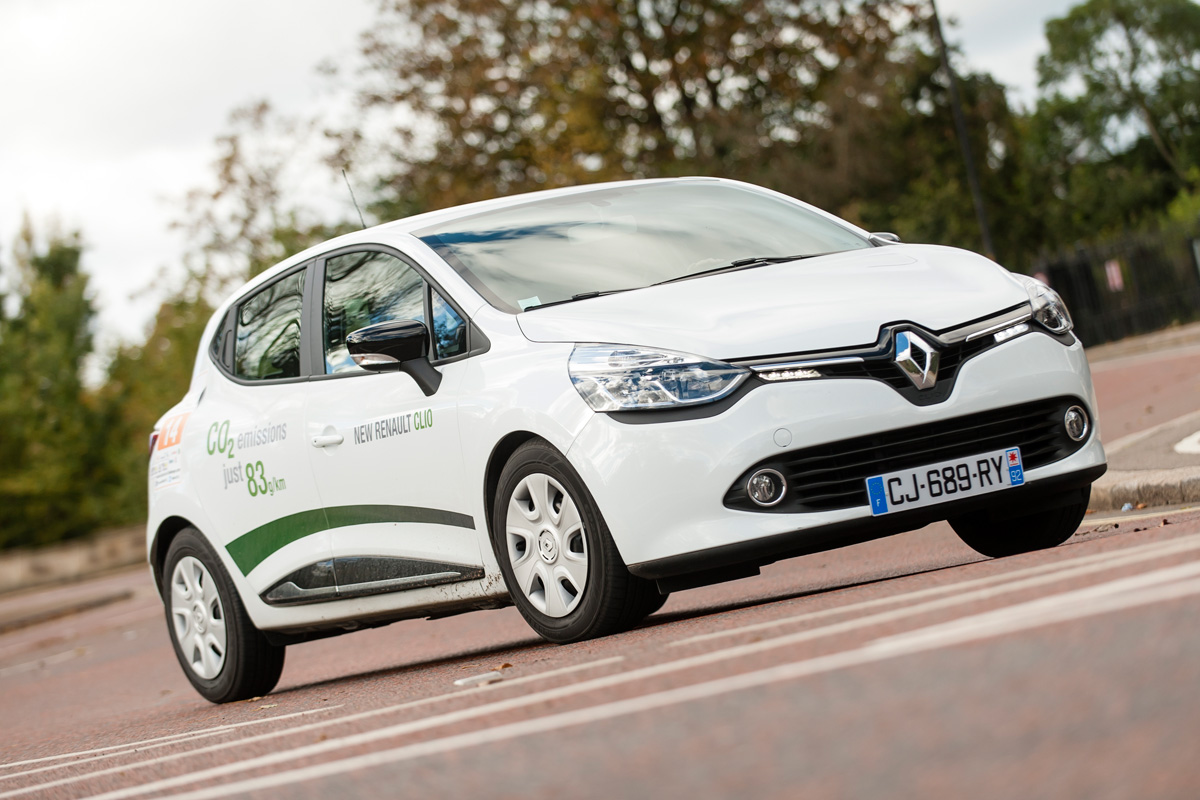 Renault Clio Eco review | | Auto Express