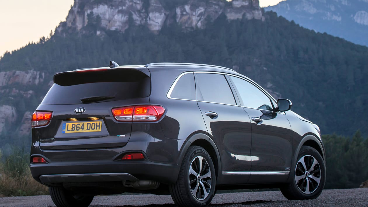 Kia Sorento KX-2 CRDi diesel review - pictures | Auto Express