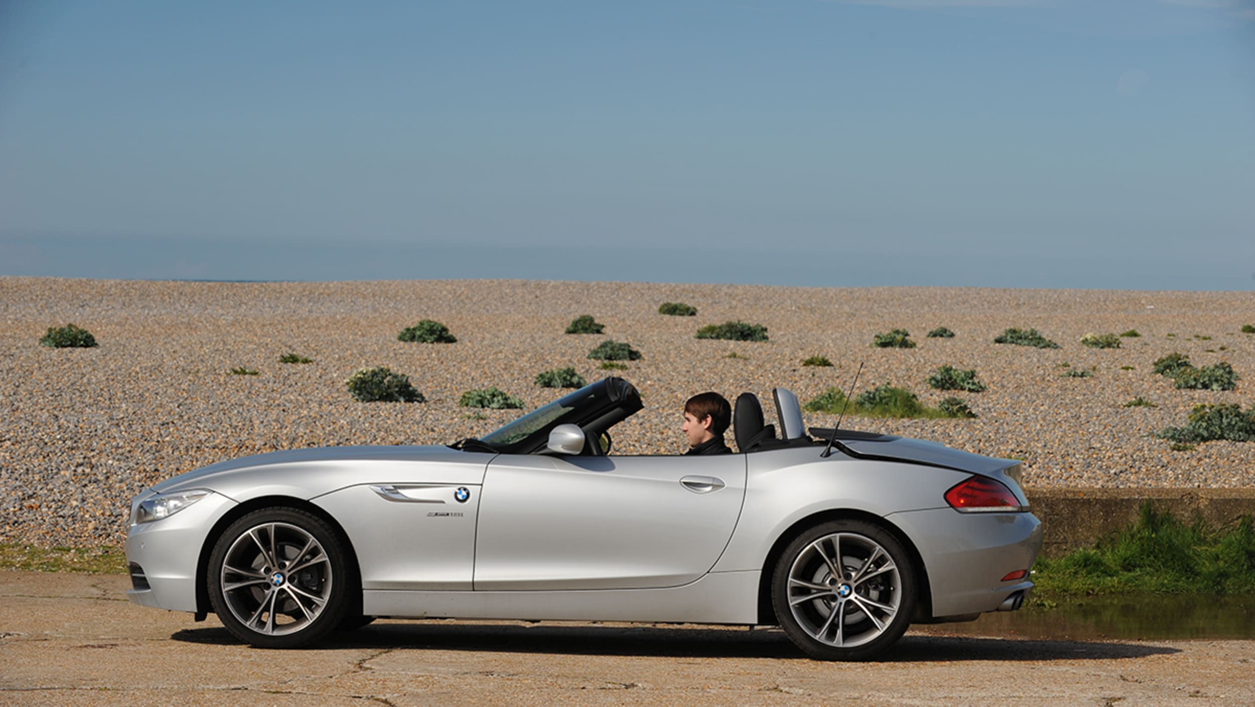 BMW Z4 18i pictures | Auto Express