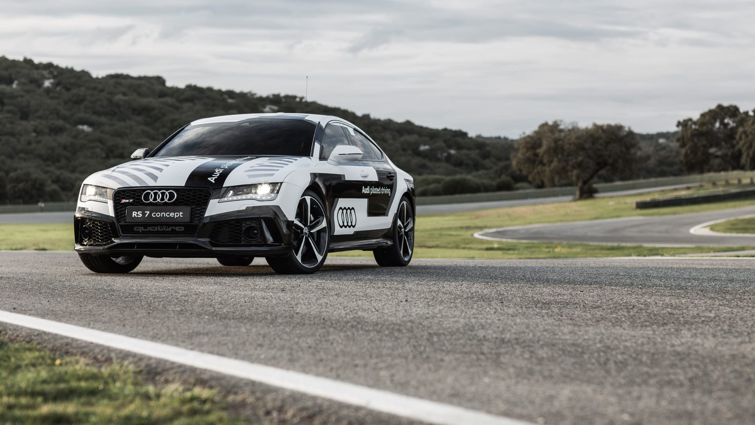Audi RS7 Piloted Driving concept ride review - pictures | Auto Express
