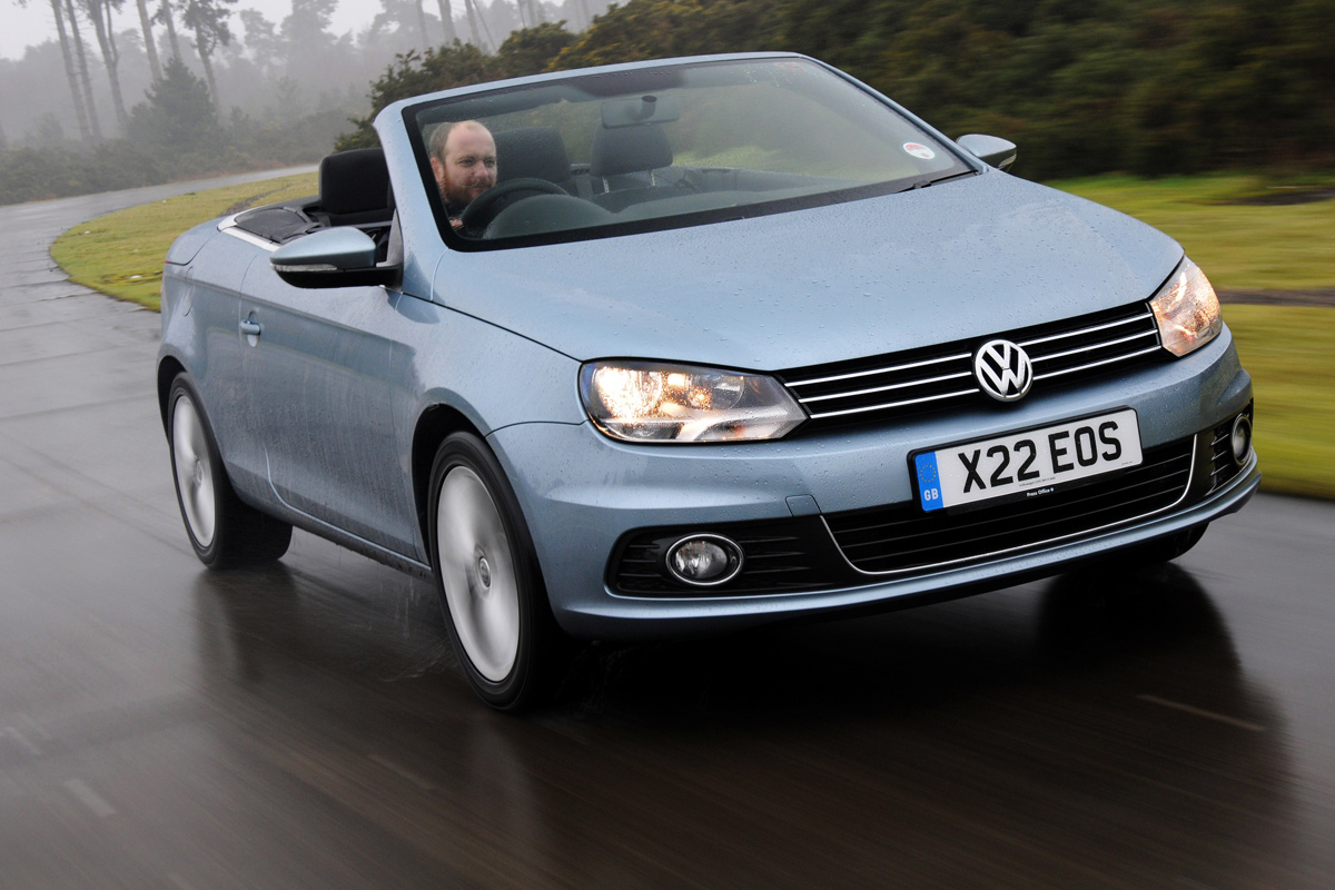 Volkswagen Eos (2006-2015) review | Auto Express