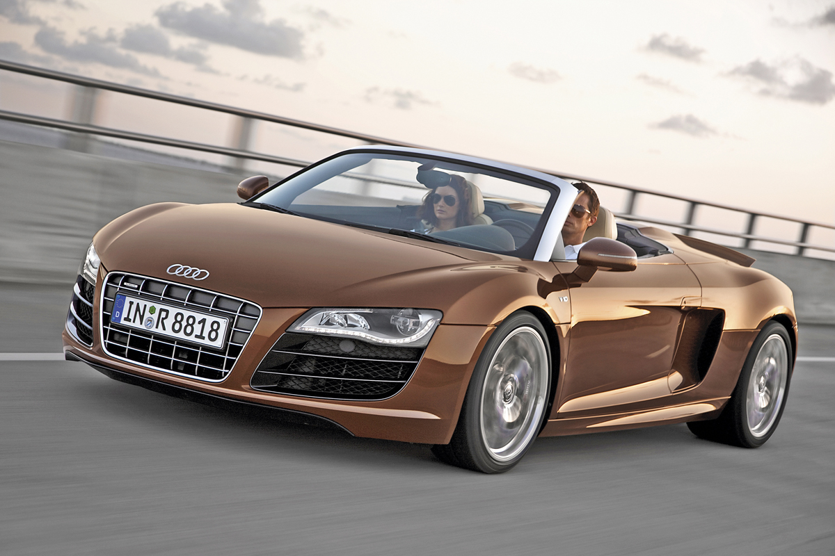 Lid lifted on Audi R8 Spyder | Auto Express