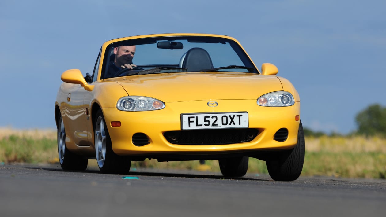 Mazda MX-5 25th anniversary group test - pictures | Auto Express