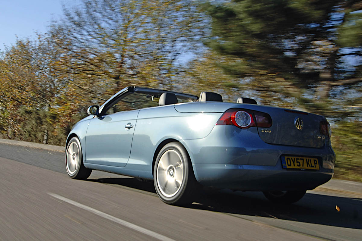 VW Eos 2.0 TDI Sport | Auto Express