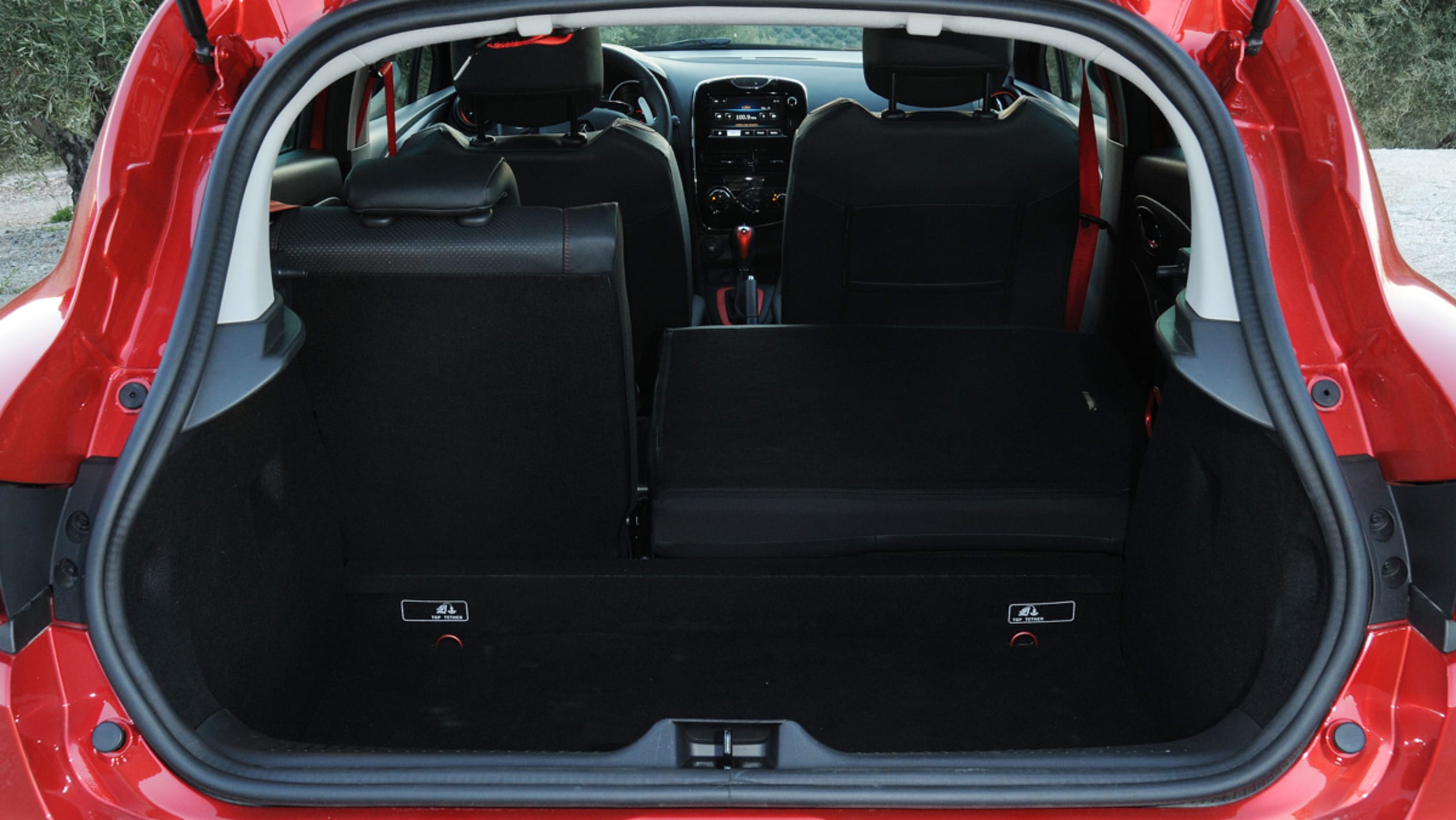 Clio Renaultsport 200 EDC Lux pictures | Auto Express