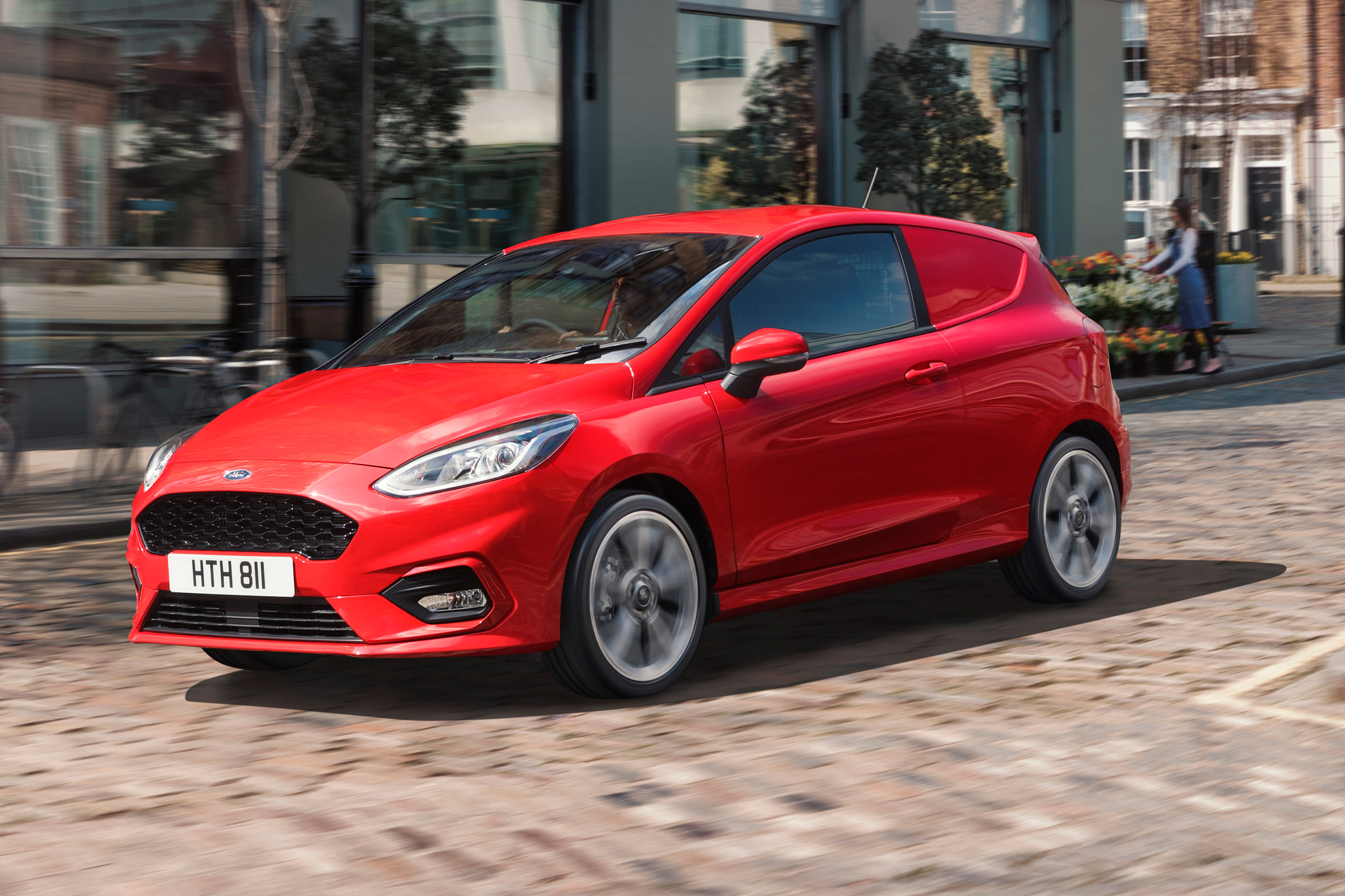 Ford Reveals New 2018 Fiesta Van With Sporty ST Line Inspired Trim Ford Reveals New 2018 Fiesta Van With Sporty ST Line Inspired Trim