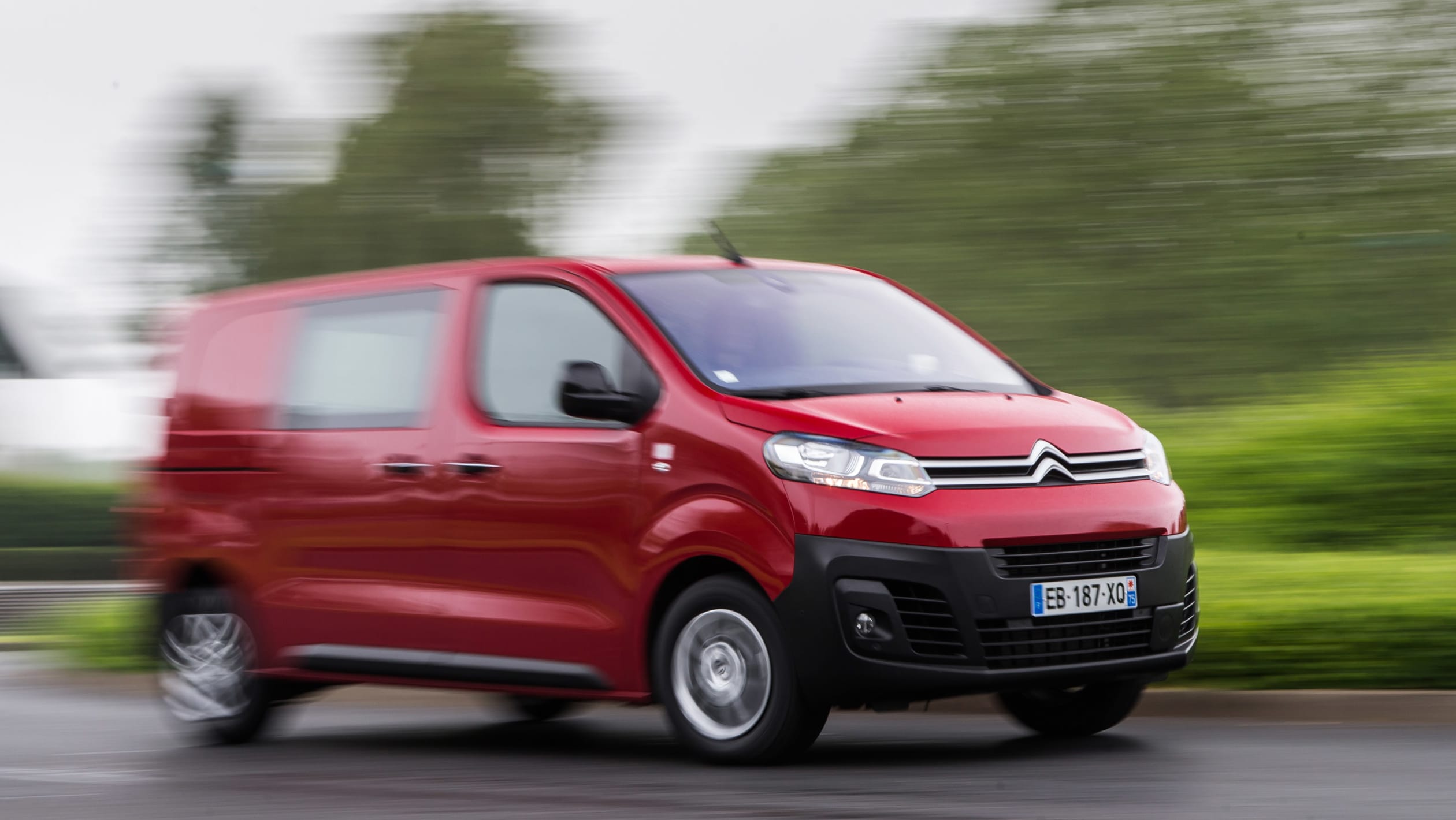 Citroen Dispatch 2016 - pictures | Auto Express
