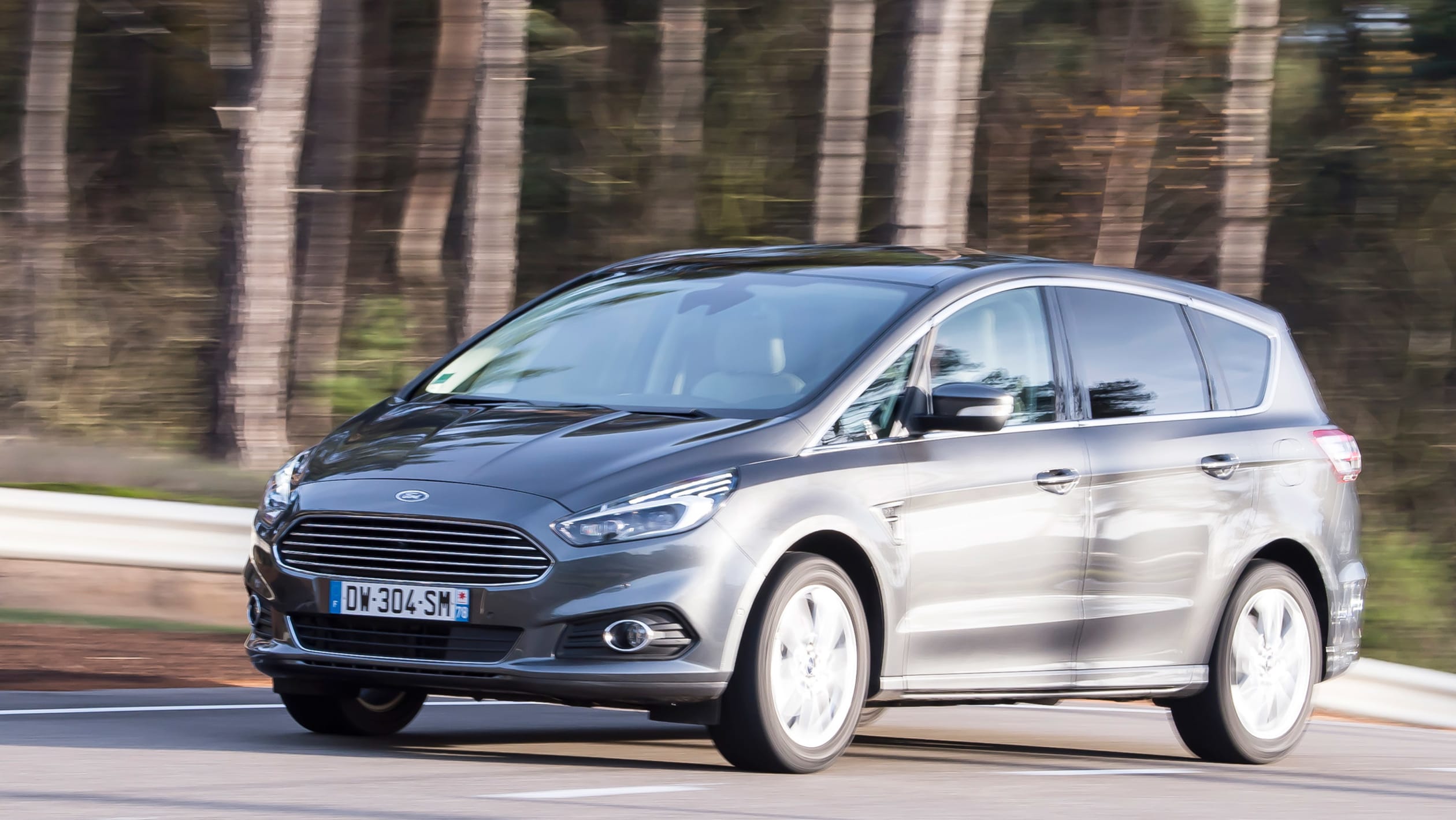 Ford S-MAX AWD review - pictures | Auto Express
