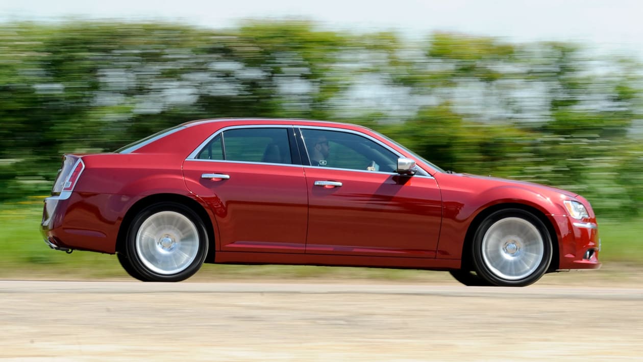 Chrysler 300C - Pictures | Auto Express