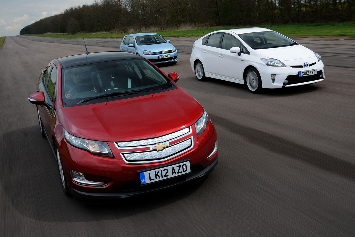 Chevrolet Volt vs rivals | Group Tests | | Auto Express