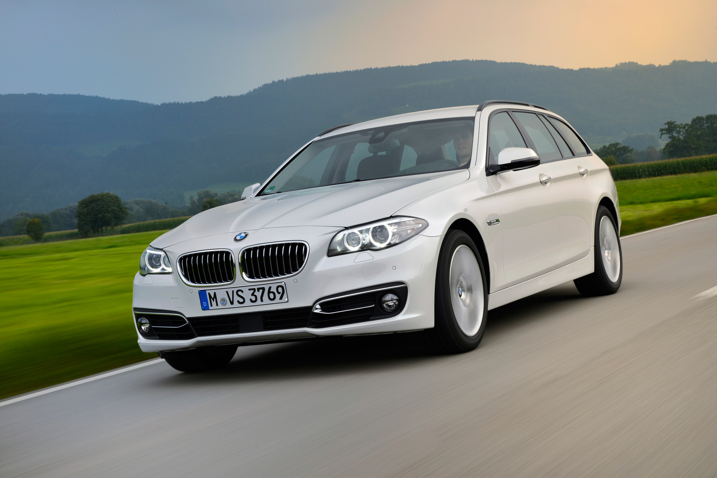 BMW 520d Touring Review Auto Express
