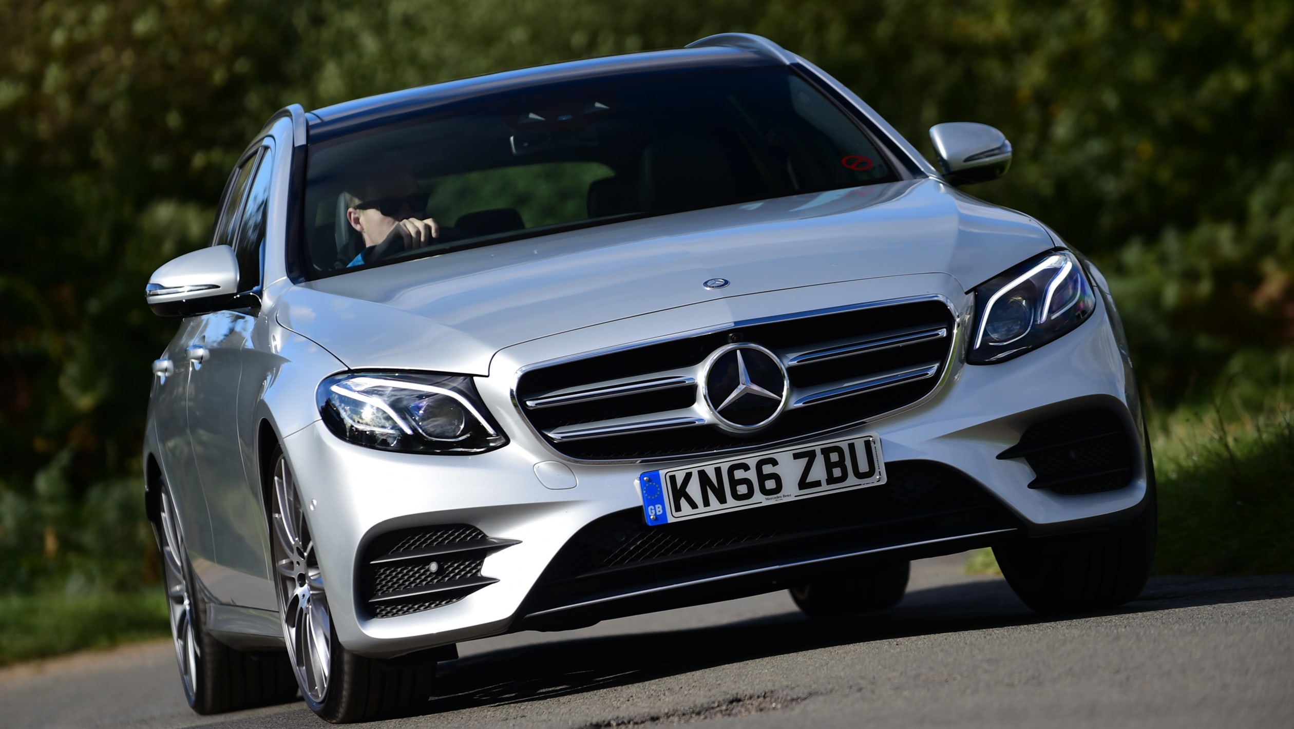 New Mercedes E220d Estate 2016 review - pictures | Auto Express