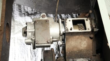 How to fit a fairey overdrive to your series land rover - pictures ...