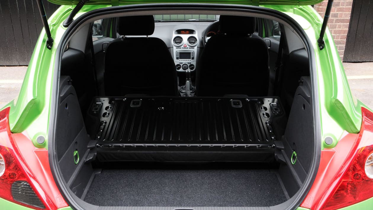 Vauxhall Corsa ecoFLEX pictures | Auto Express