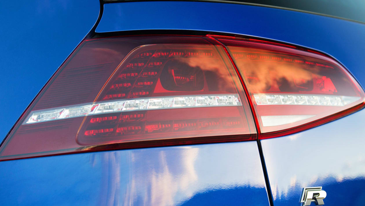 Volkswagen Golf R 2014 - pictures | Auto Express