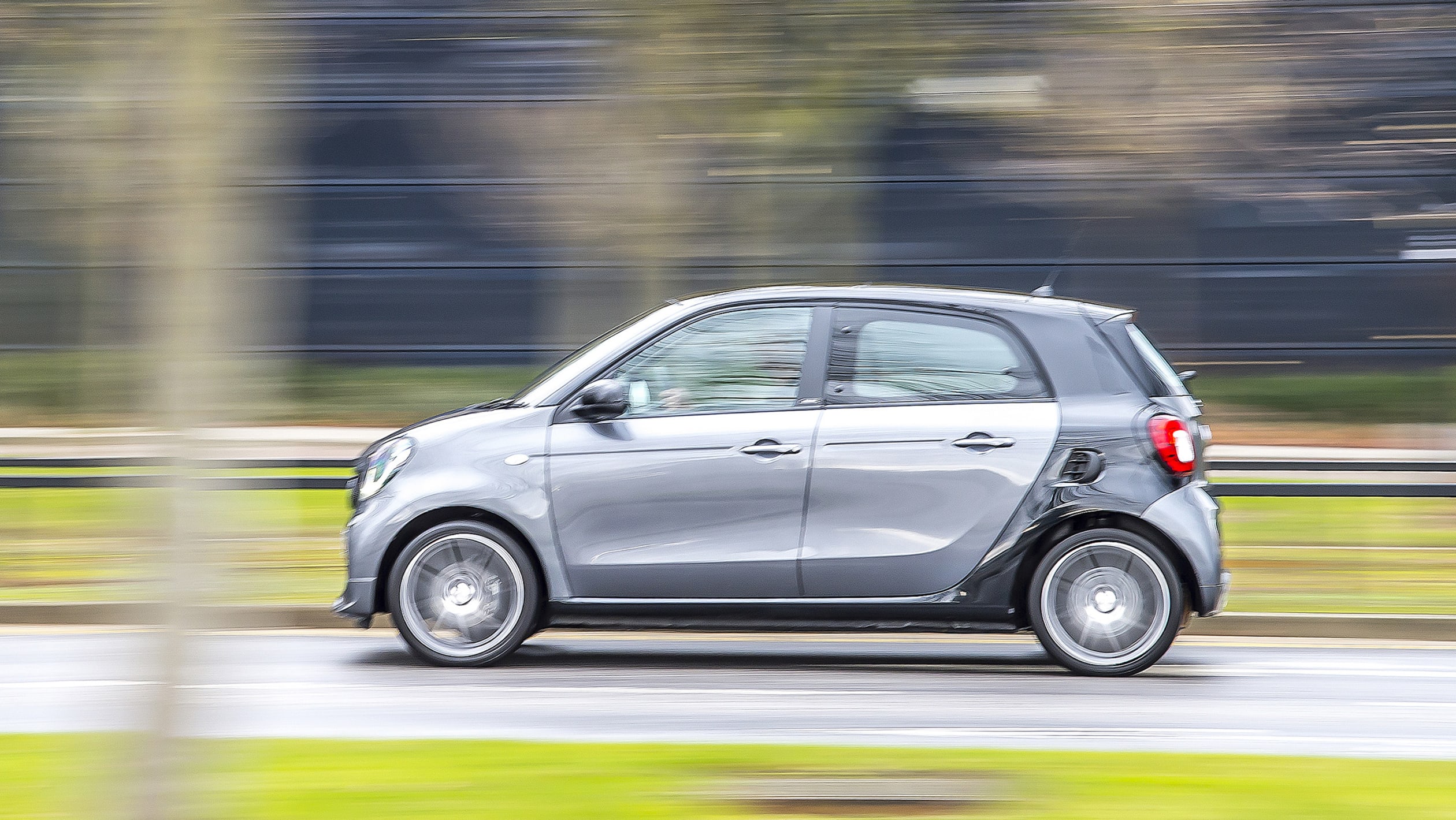 New Smart ForFour Brabus 2017 review - pictures | Auto Express
