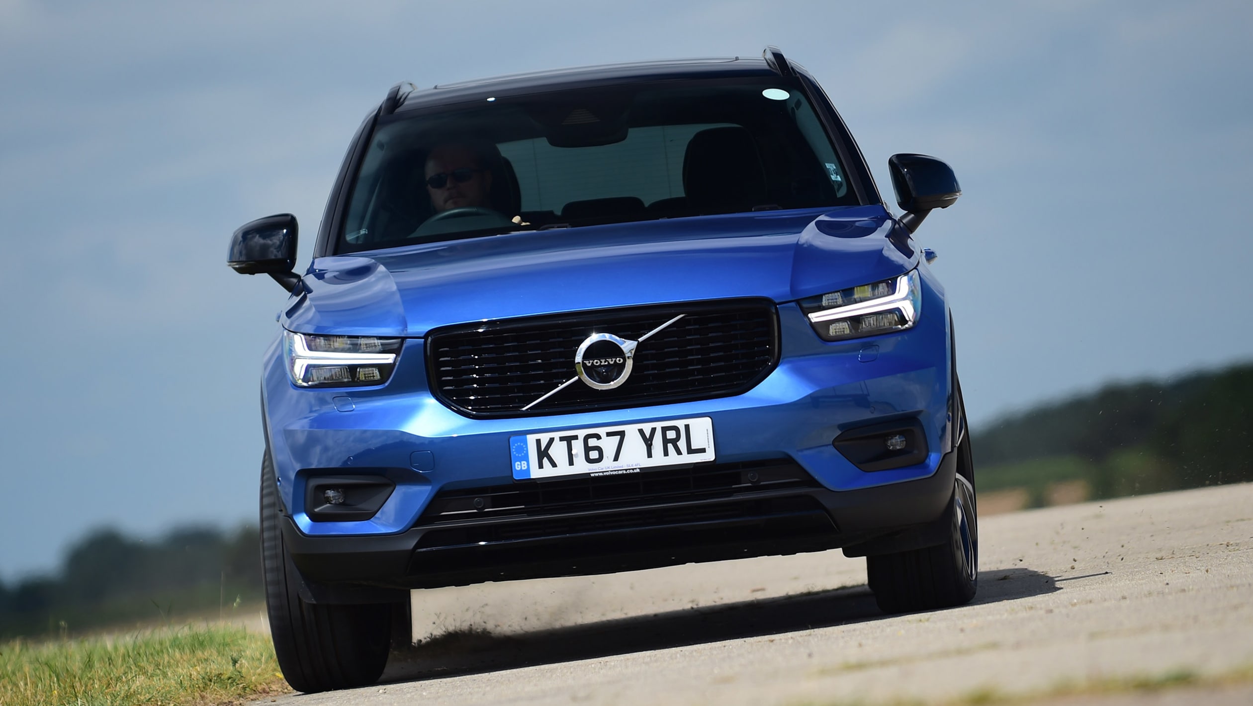 Small Premium SUV of the Year 2018: Volvo XC40 - pictures | Auto Express