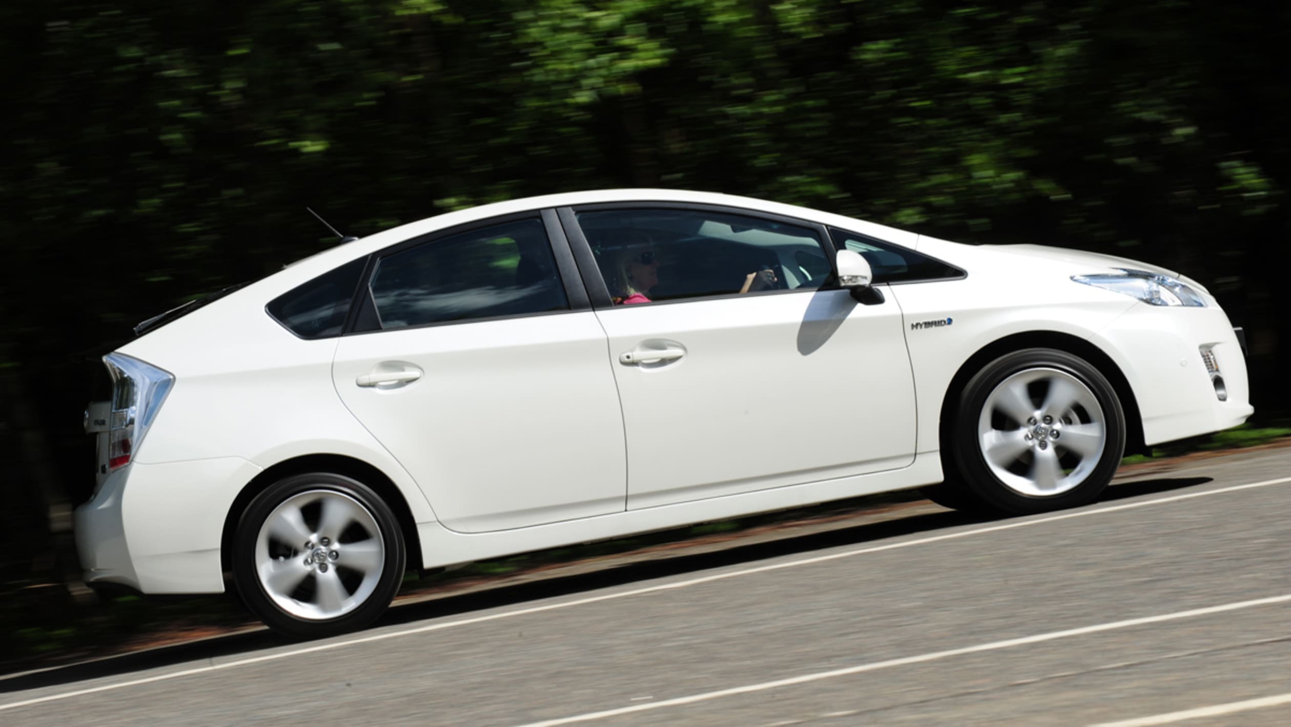 Toyota Prius - Pictures | Auto Express