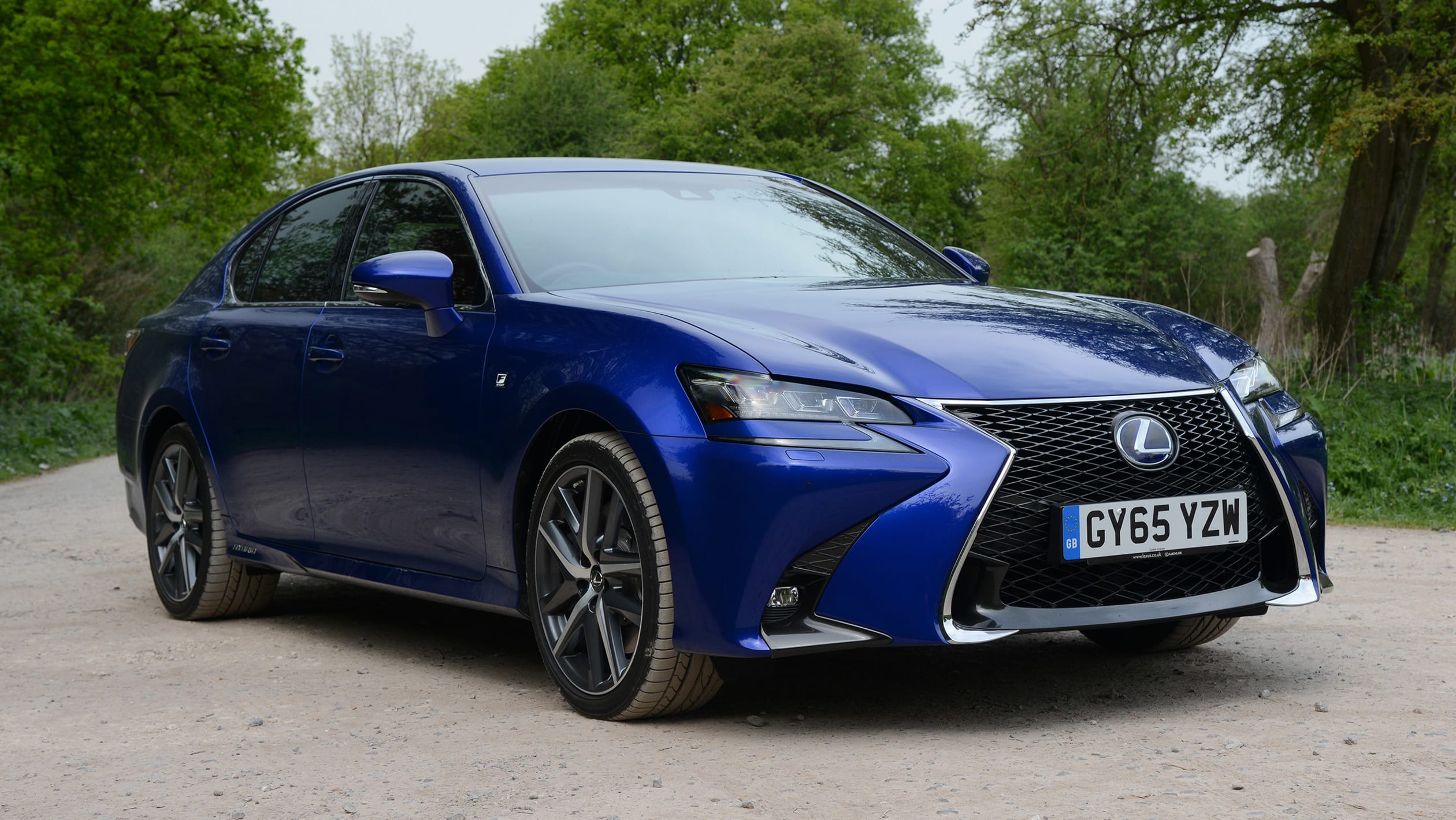 Lexus GS 450h F Sport 2016 review - pictures | Auto Express