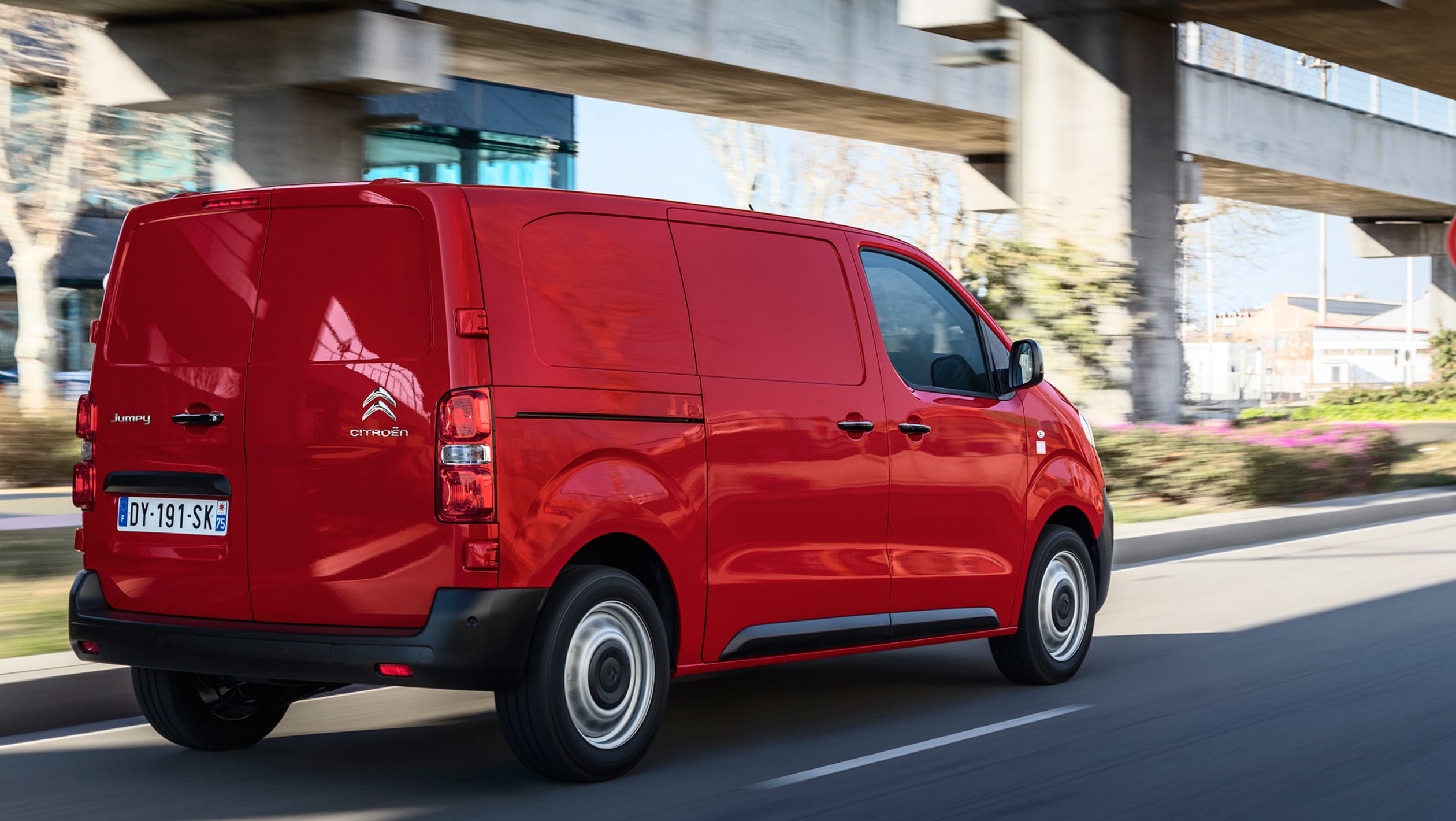 Citroen Dispatch 2016 - pictures | Auto Express