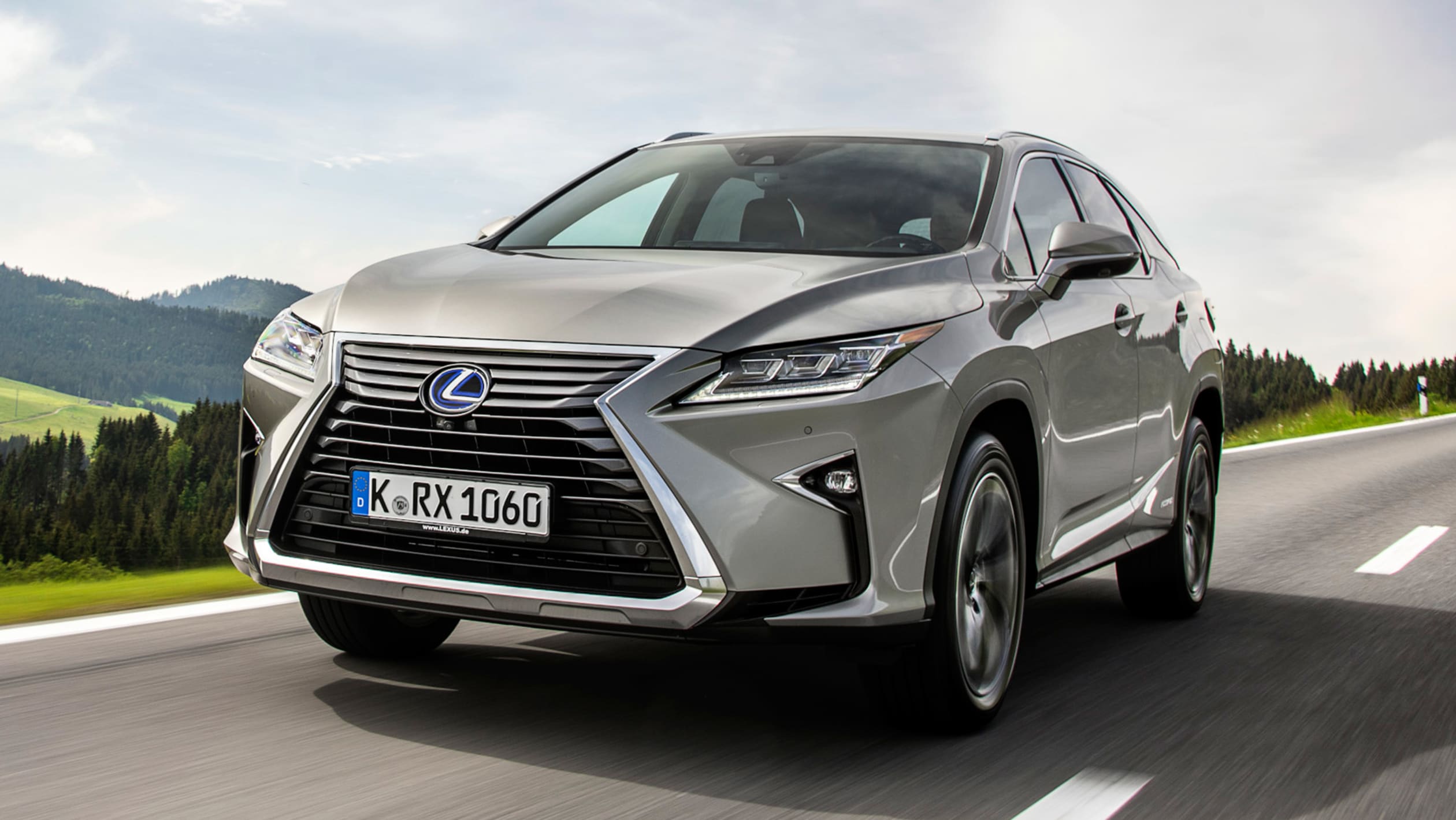 New Lexus RX L 2018 review - pictures | Auto Express