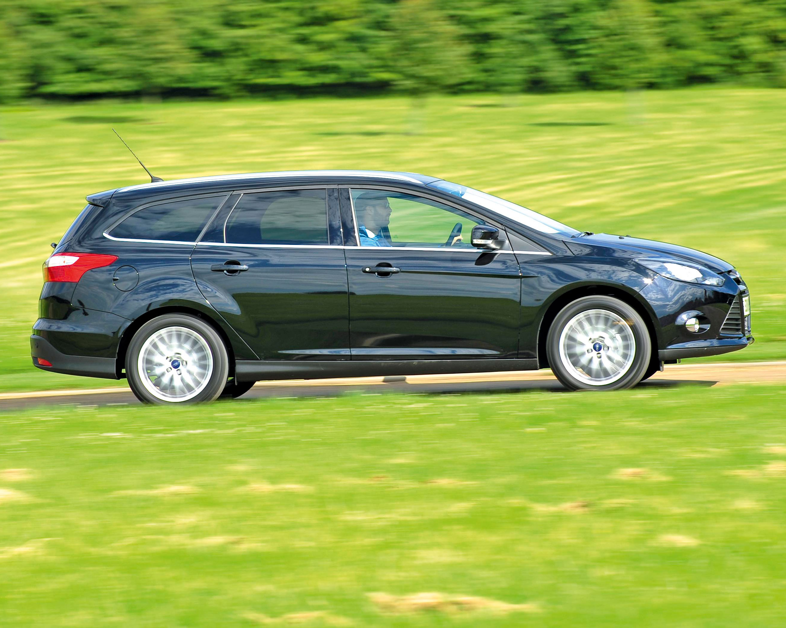 Ford Focus Estate | First UK Drive | | Auto Express