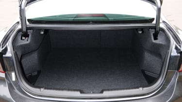 Mazda 6 saloon 2013 review pictures | Auto Express