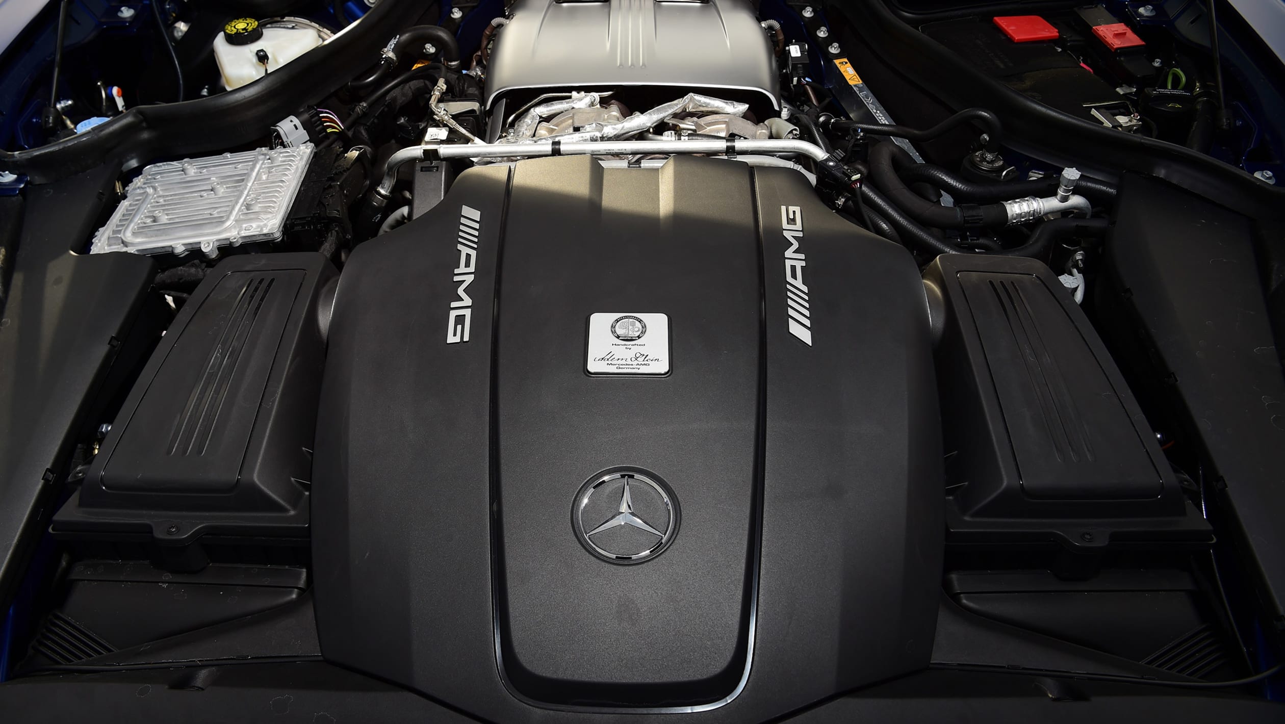 New Mercedes-AMG GT R Roadster 2019 review - pictures | Auto Express