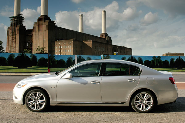 Lexus GS450h SE-L | Auto Express