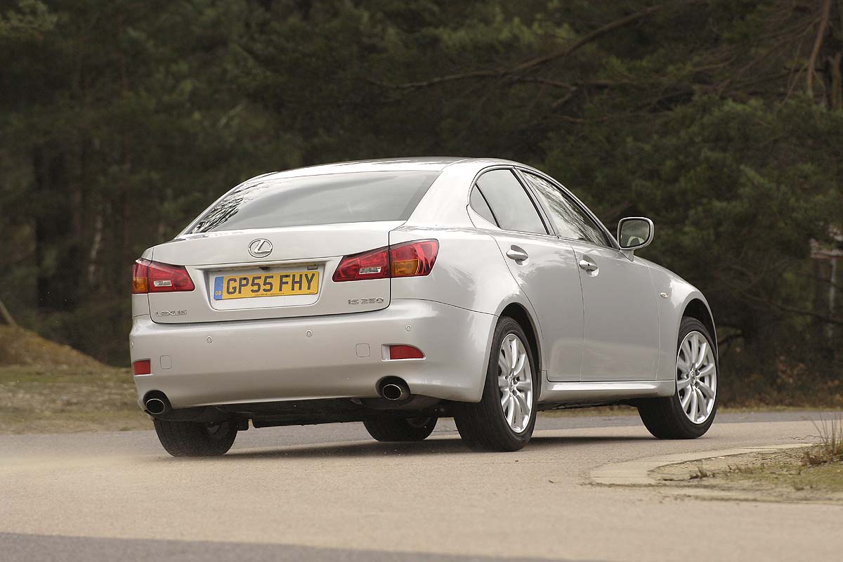 Lexus IS250 SE-L | Auto Express