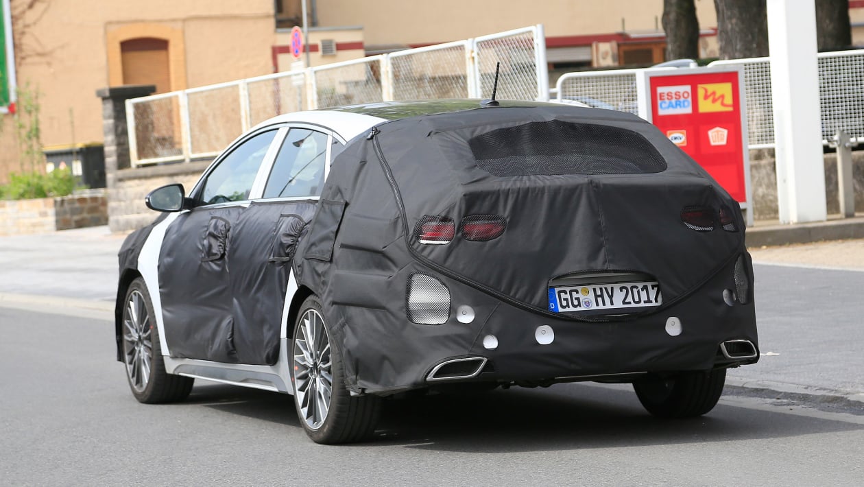 New Kia Proceed spied testing - pictures | Auto Express