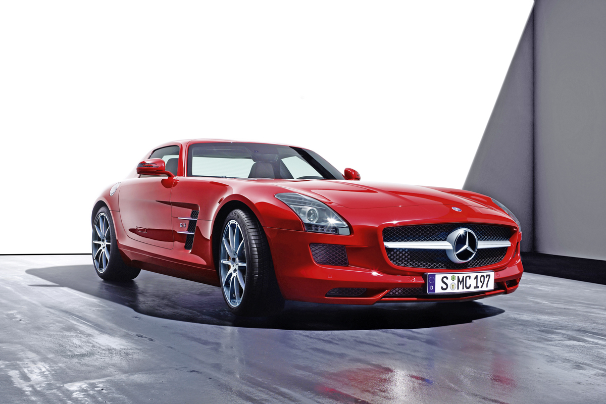 Modern Gullwing lands at show | Auto Express